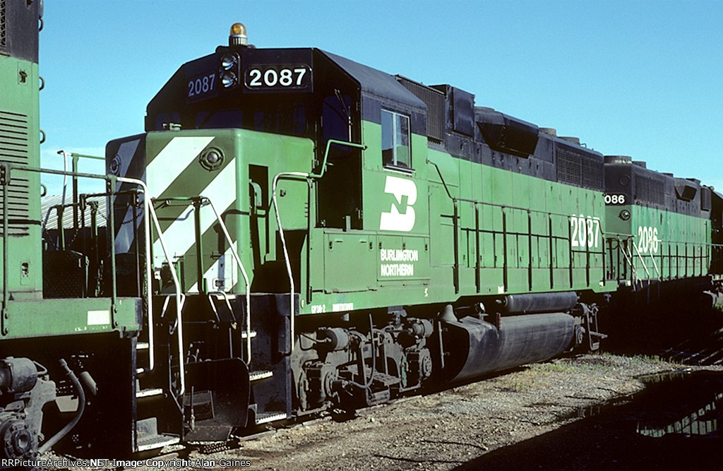 BN GP38-2 2087